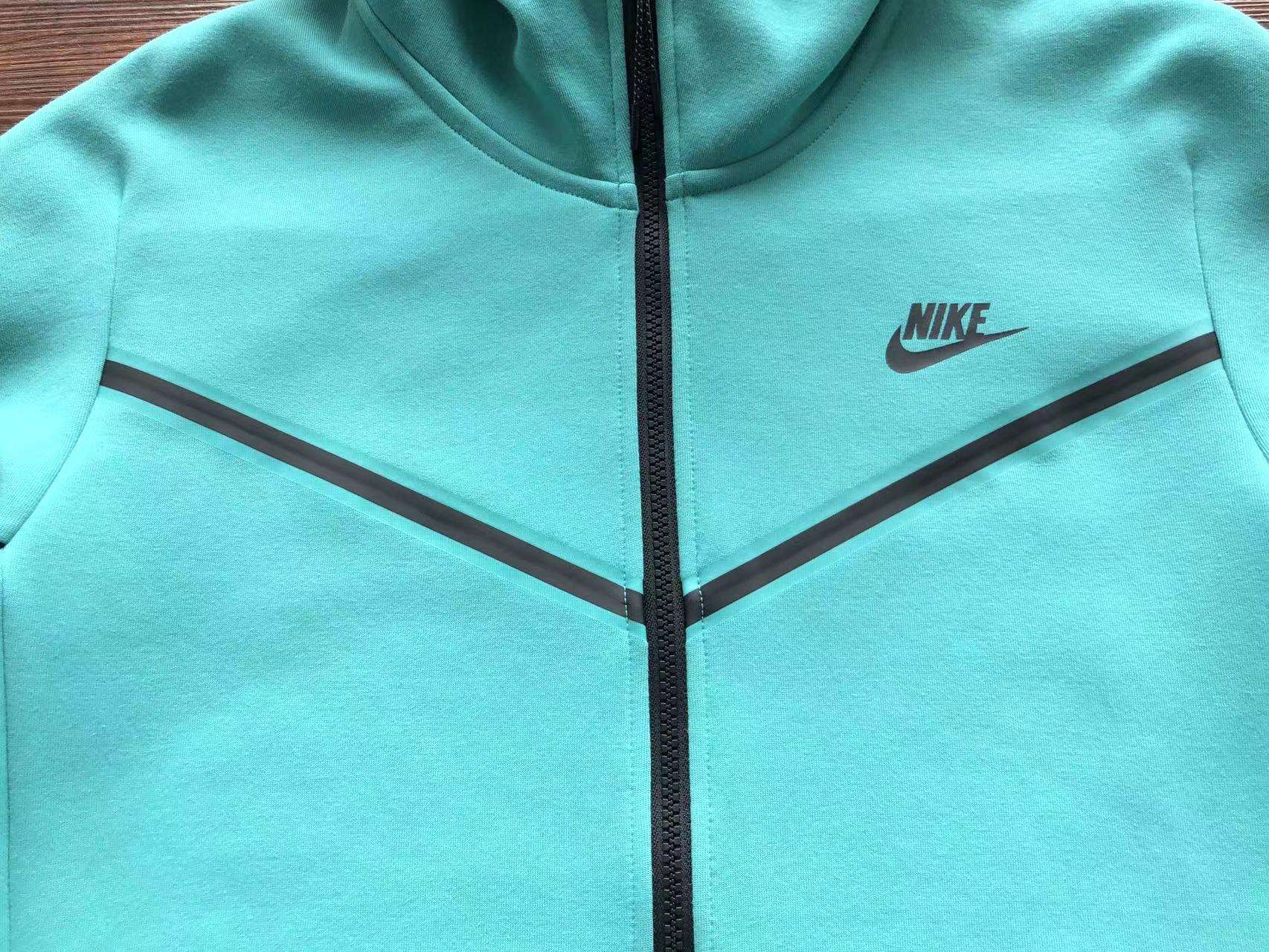 Conjunto de Chándal Nike Tech Fleece Azul/Negro - CalzetShop